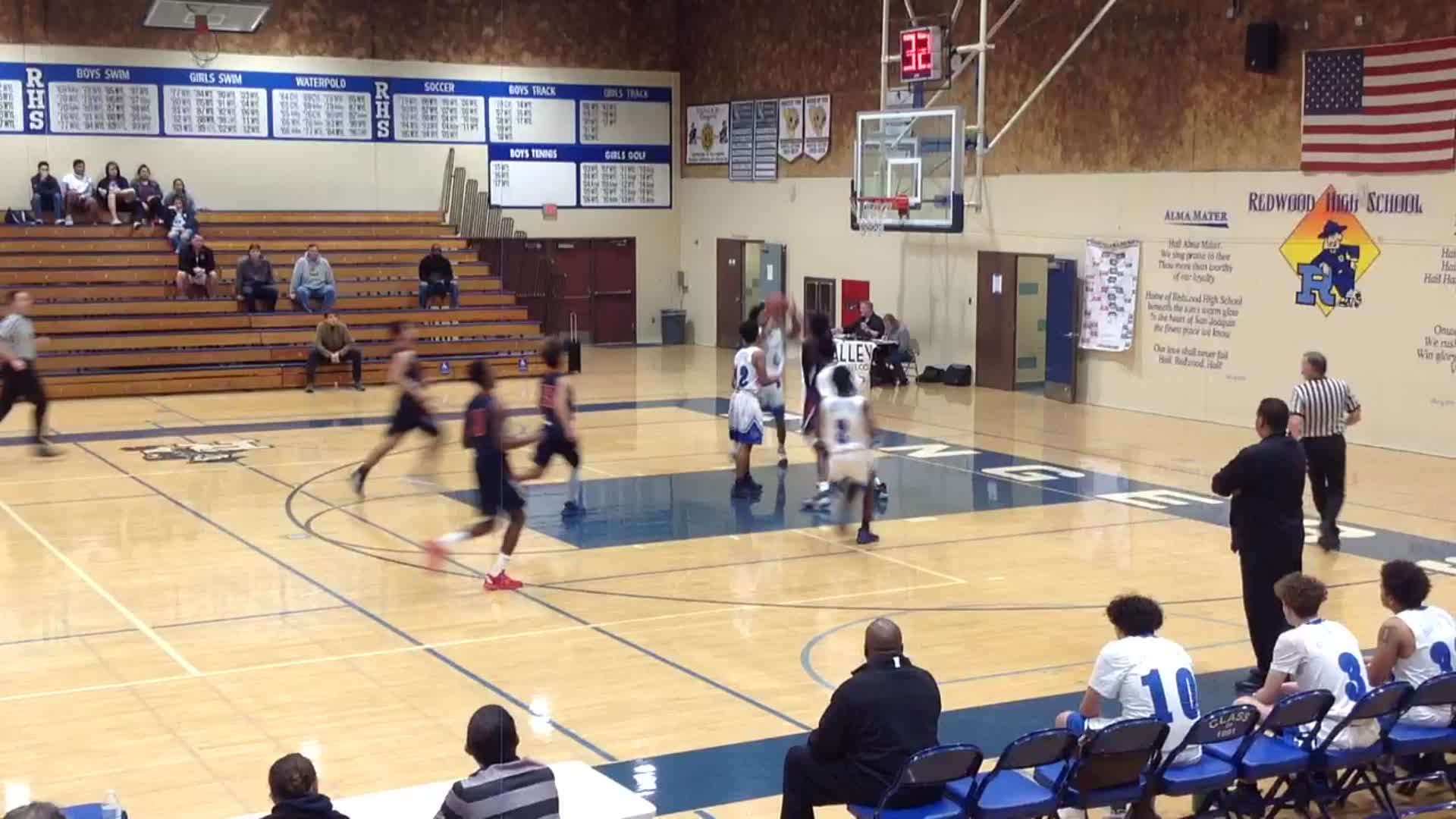 Deeandre Hulett with the dunk - Tulare Western High highlights - Hudl